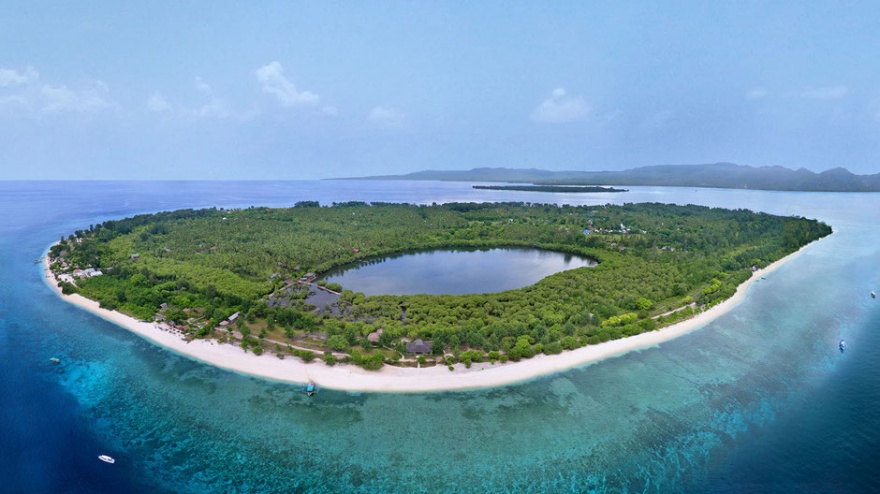 Searching for paradise? It's hard to go past Gili Meno. - Bali travel ...
